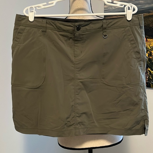 REI | Shorts | Nwot Rei Outdoor Skort | Poshmark